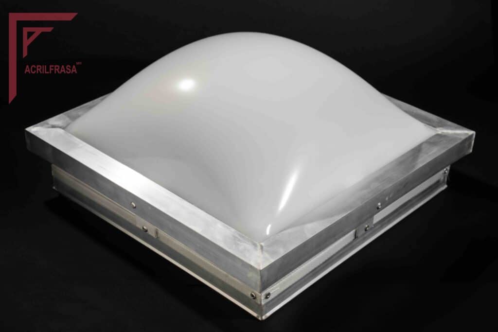 Domo Blanco con Ventila 1.80x1.80m - Ideal para Techados | Acrilfrasa